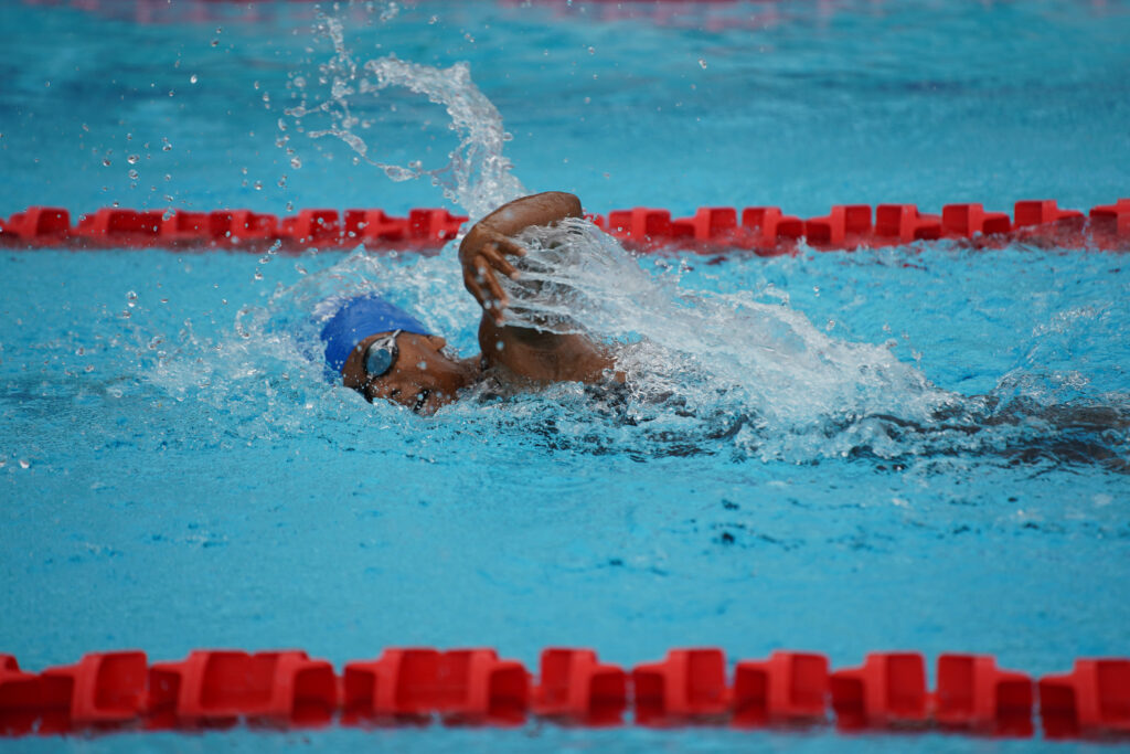 Cook Islands’ Roberts sets new Pacific Games swimming record - Pasifika TV