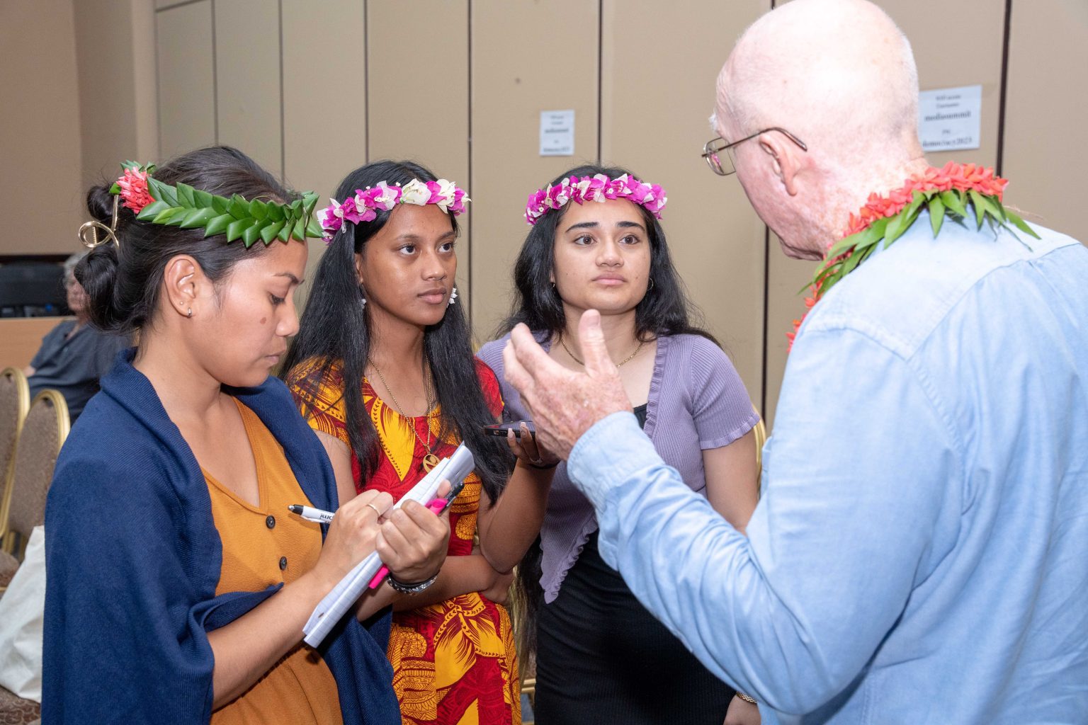 Long time North Pacific journo works tirelessly to save his craft ...